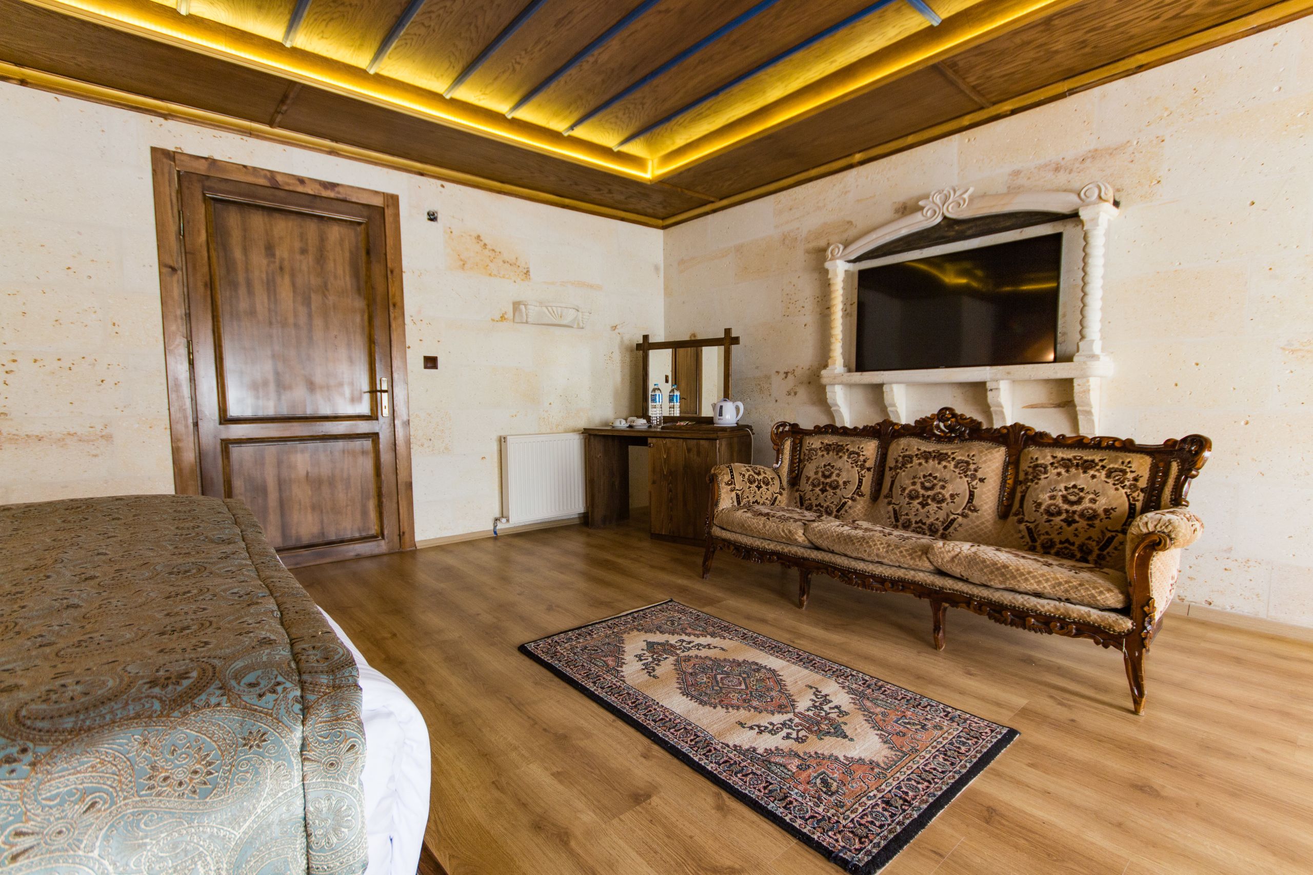 Empire Cave Hotel | Etstur.com